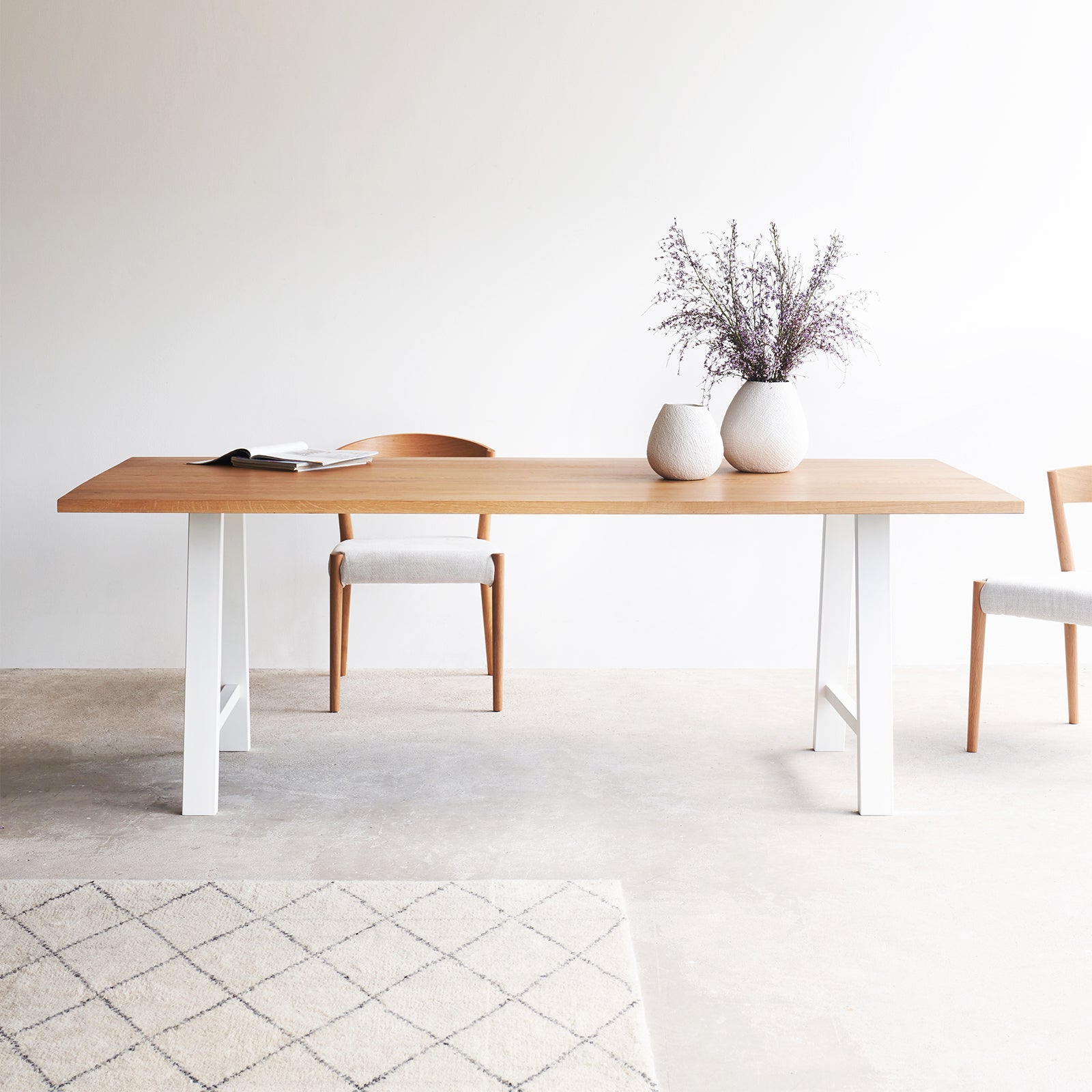 Table white and wood store
