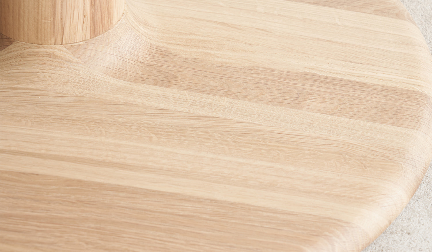 Oak with lacquer finish – Originals Furniture