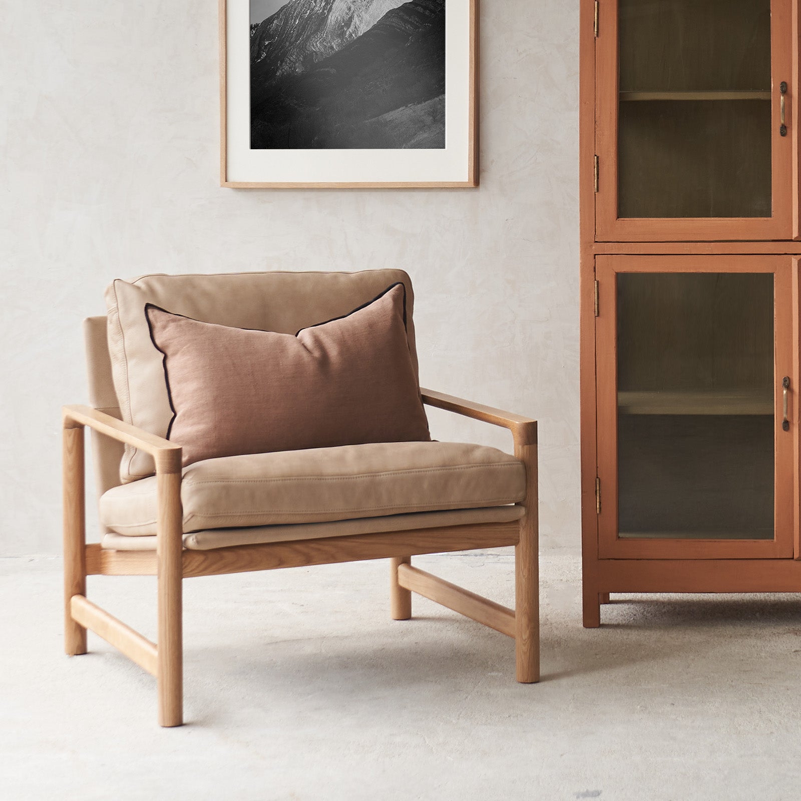 Troubadour Leather Armchair | Oak Frame - Desert – Originals Furniture